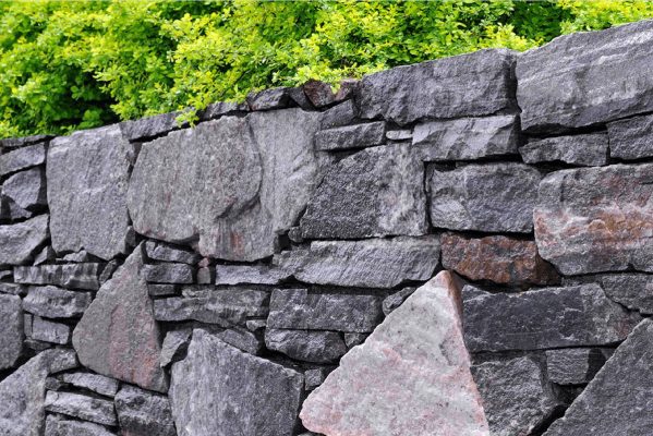 Ventajas y usos de la piedra de construcción | Premoldados